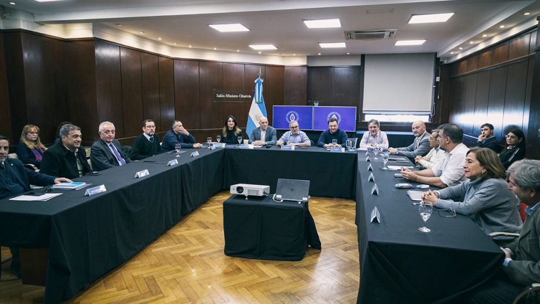 Consenso Salud | » Reunión con los Ministros de Salud del NOA y el NEA